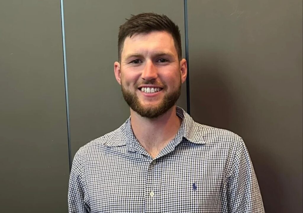 Pat’s crack at plumbing reaps reward | Two Wells & Districts Echo