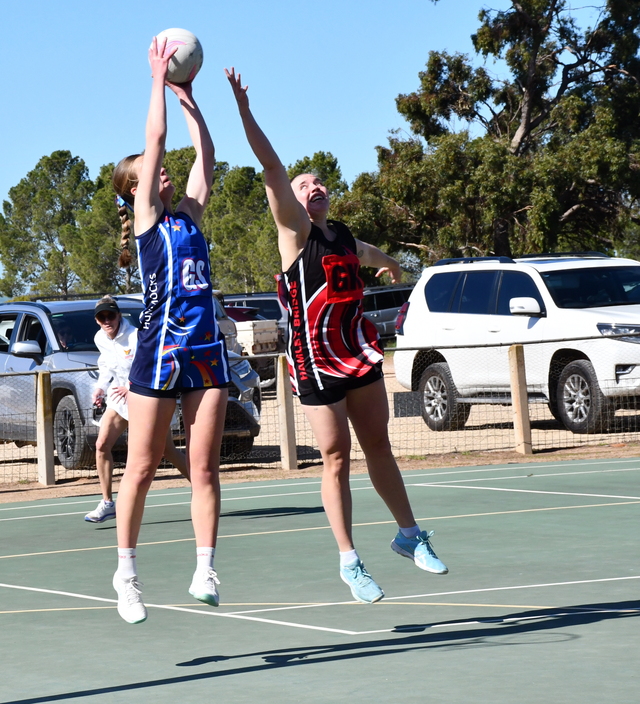 Bombers find form at Lochiel | Two Wells & Districts Echo